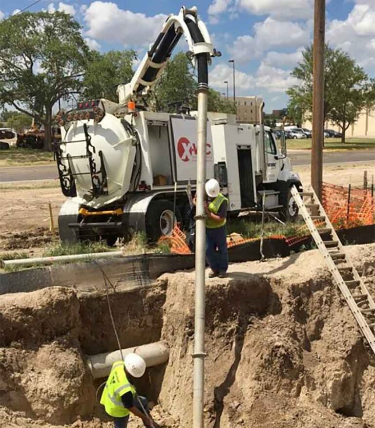 Holt Truck Centers | Buy New | HI-VAC | X-Vac - Holt Truck Centers